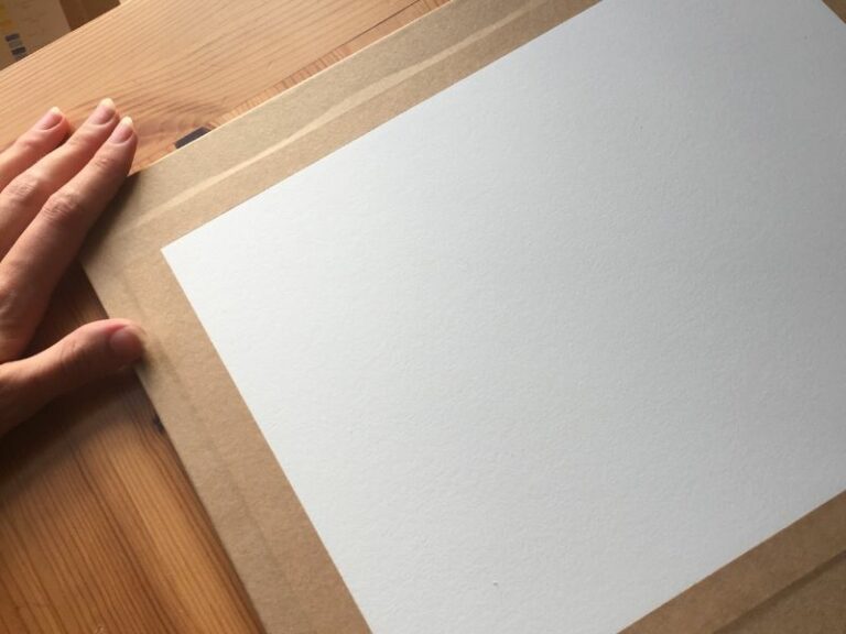 Descubre Cómo Tensar Papel de Acuarela para elevar tu arte - Pintar Con ...